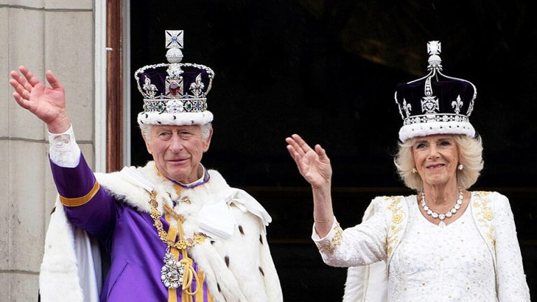 Why Purple is the Royal Color – Now I Know